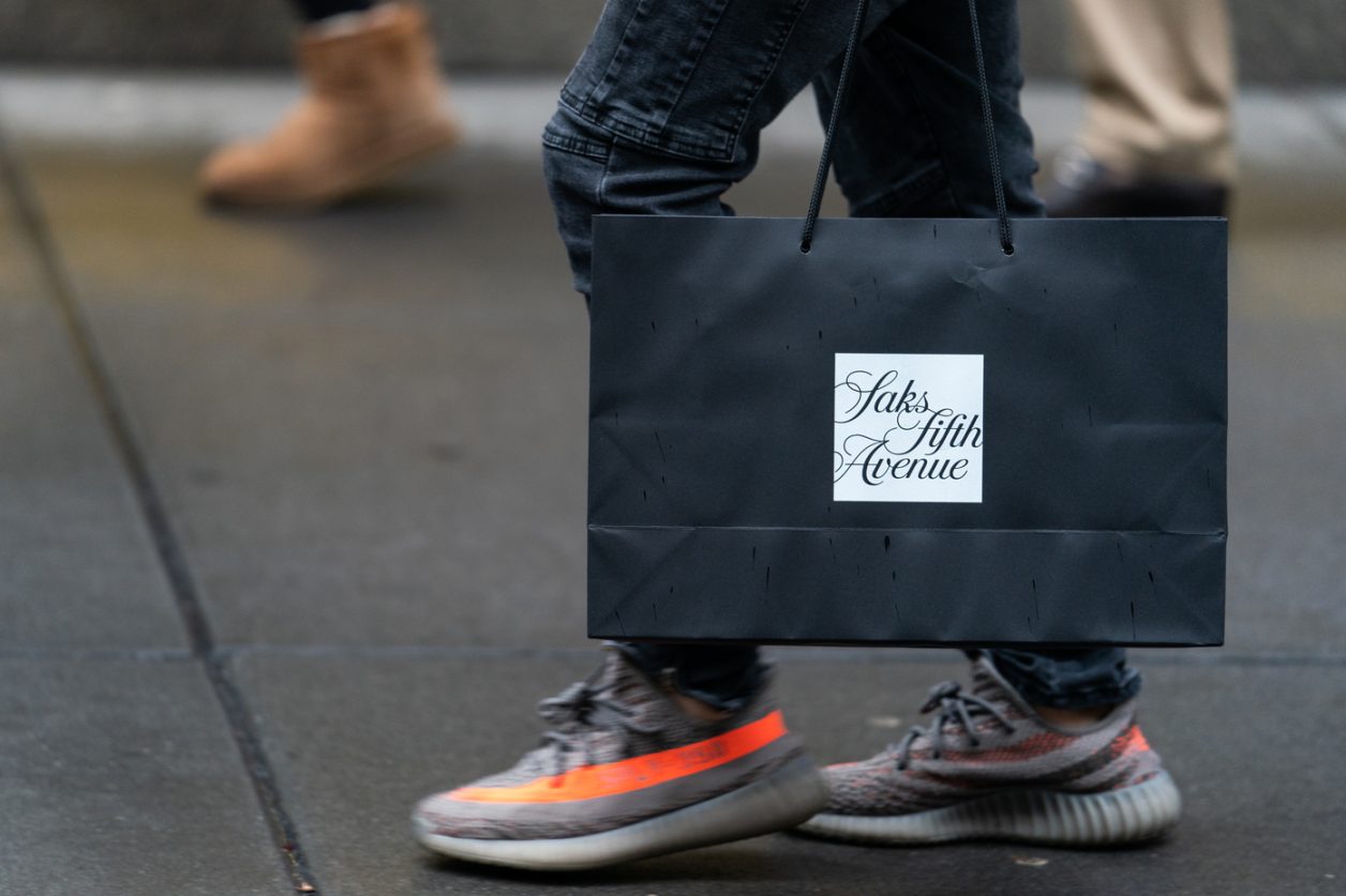 Chanel, Kering e LVMH são credores da Saks e têm US$ 225 milhões a ...